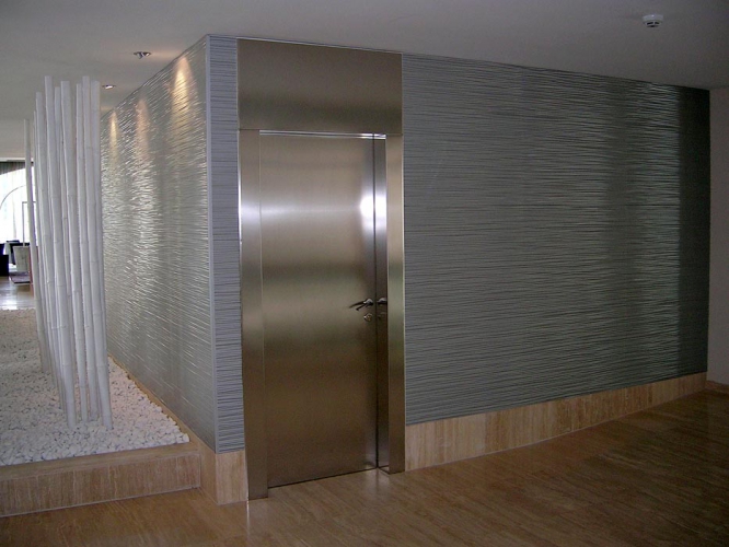 Paredes con relieve - Carpintería Pla